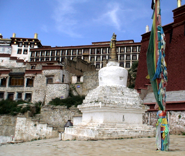 Gandain Monastery: Cradle of the Gelug Sect